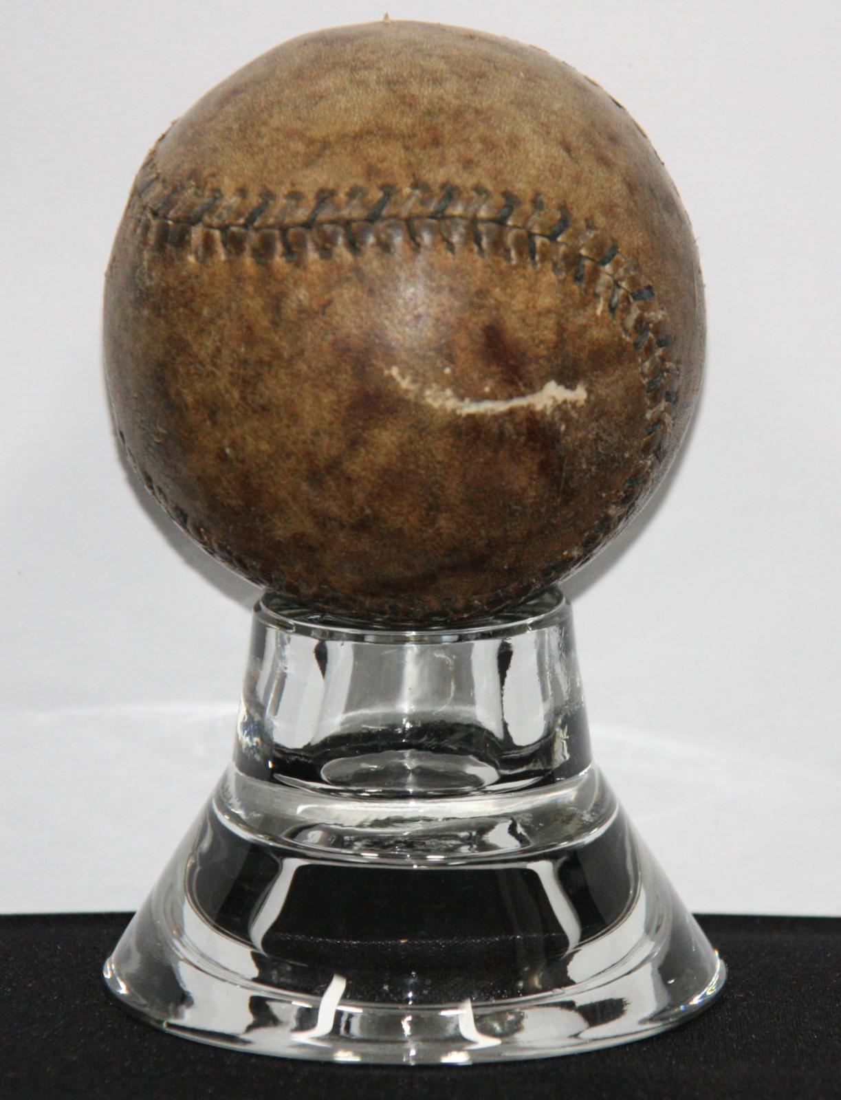 Baseball used in the 1939 Claxton Shield Series | Collections WA