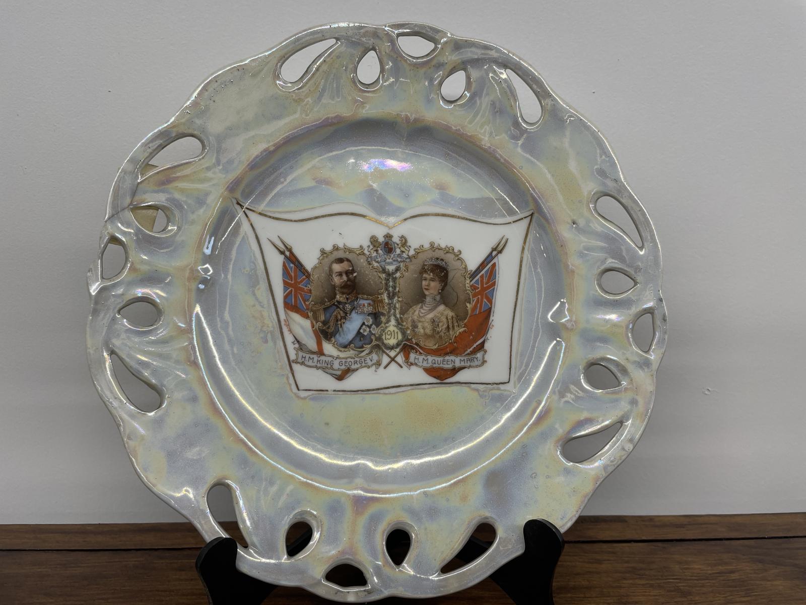 Souvenir plate - King George V Coronation | Collections WA