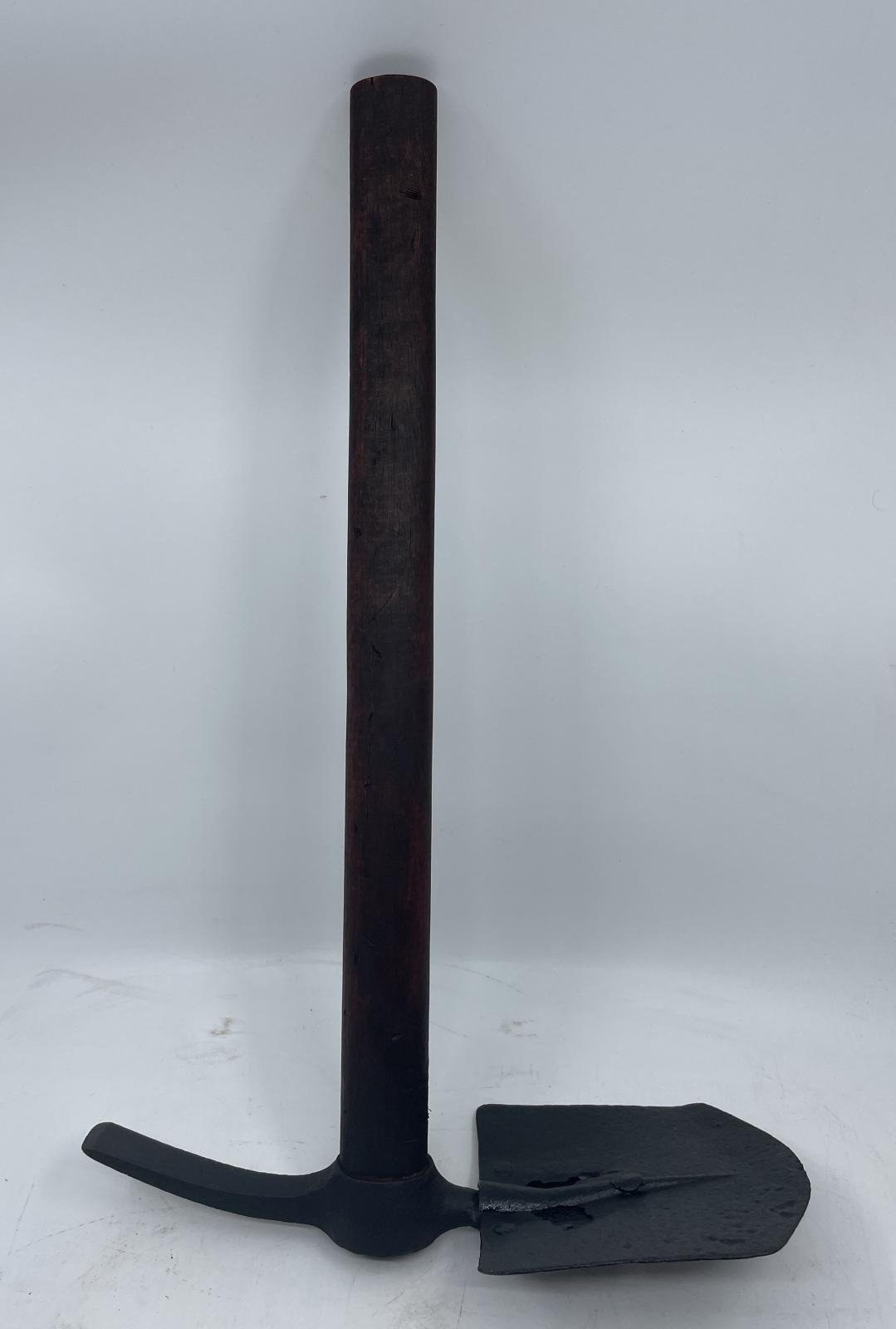 WW1 Trenching Tool | Collections WA