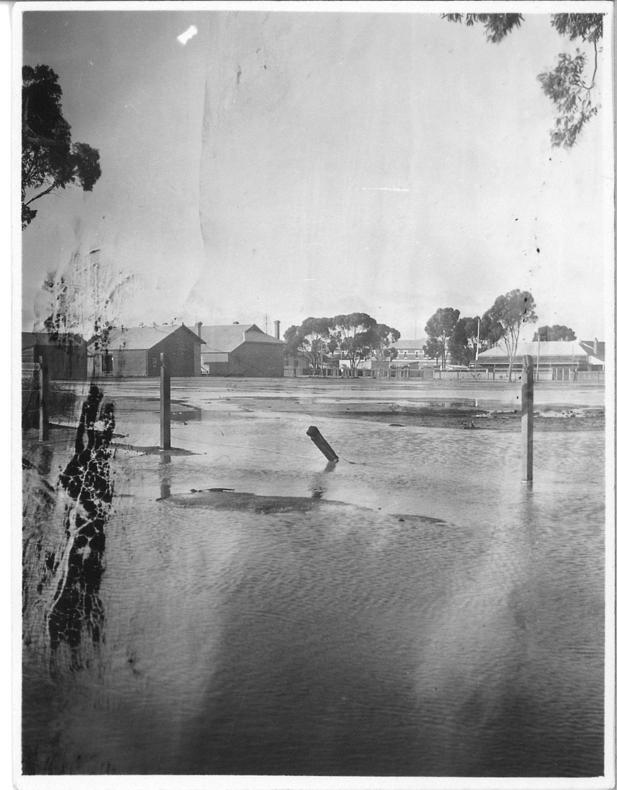 MERREDIN FLOODS 1939 | Collections WA