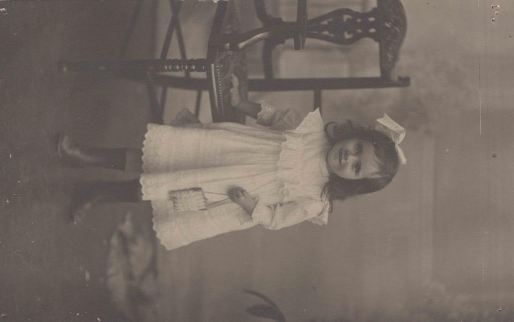 POSTCARD: MARY WEEDEN PORTRAIT | Collections WA