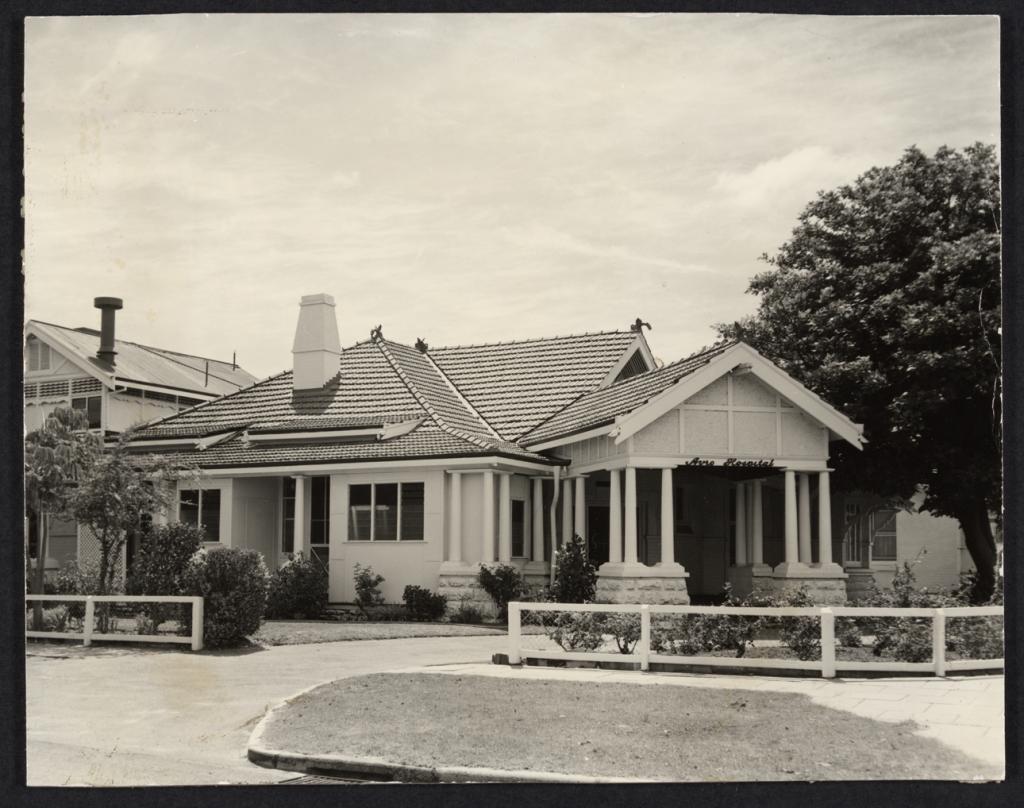 PHOTOGRAPH: AVRO HOSPITAL CORNER NICHOLSON RD AND SALISBURY ST, SUBIACO ...