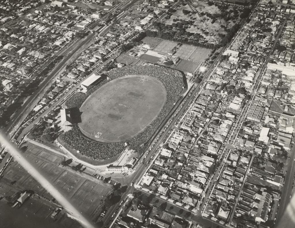 PHOTOGRAPH: AERIAL VIEW OF FOOTBALL FINAL AT SUBIACO OVAL, 1949 ...